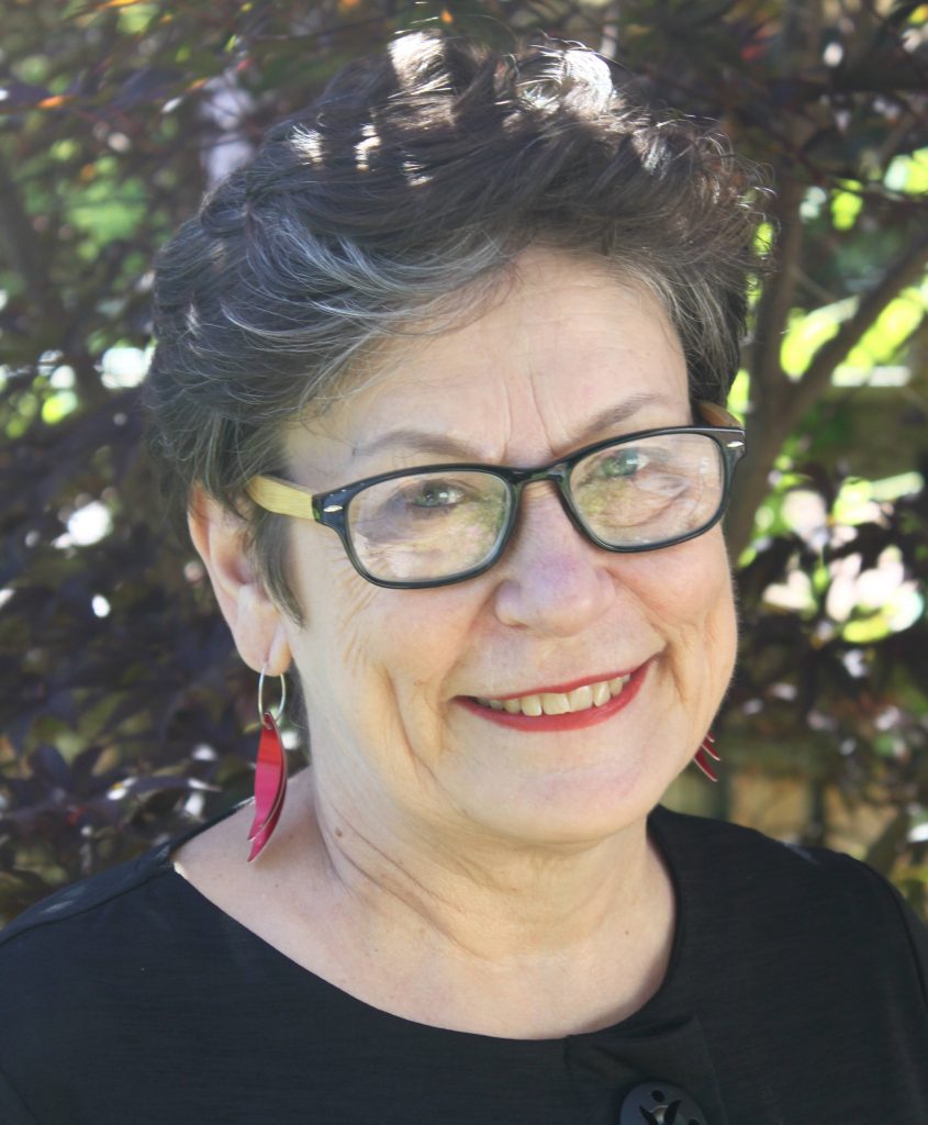 Interview with Colleen Mercer Clarke. - Revista Landuum